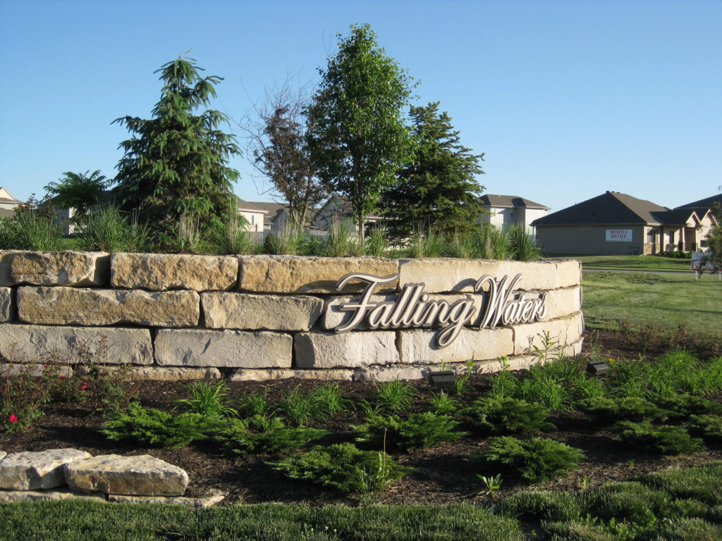 hero - Falling Waters